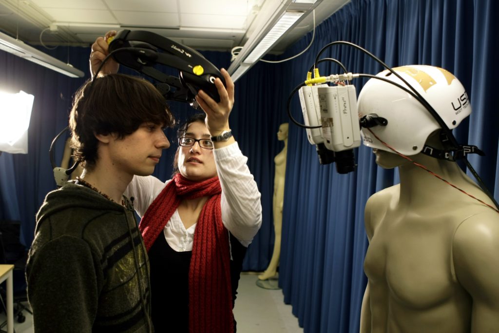 Body-swap illusion tricks mind | News, Sports, Jobs - Lawrence Journal ...